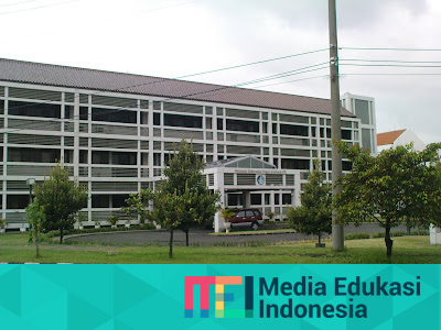 Daya Tampung dan Peminat Politeknik Elektronika Negeri Surabaya (PENS ...