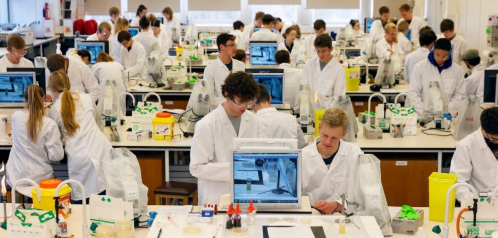 Oxford University: Kenali Sejarah hingga Fasilitasnya - Media Edukasi ...